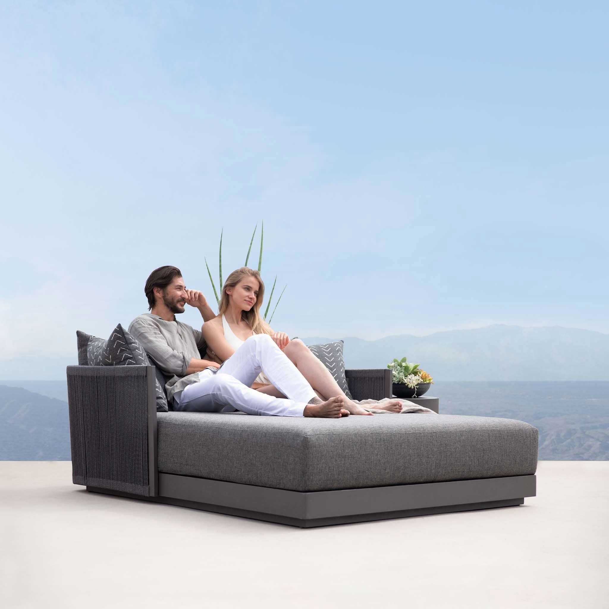 Antigua Daybed – HARBOUR