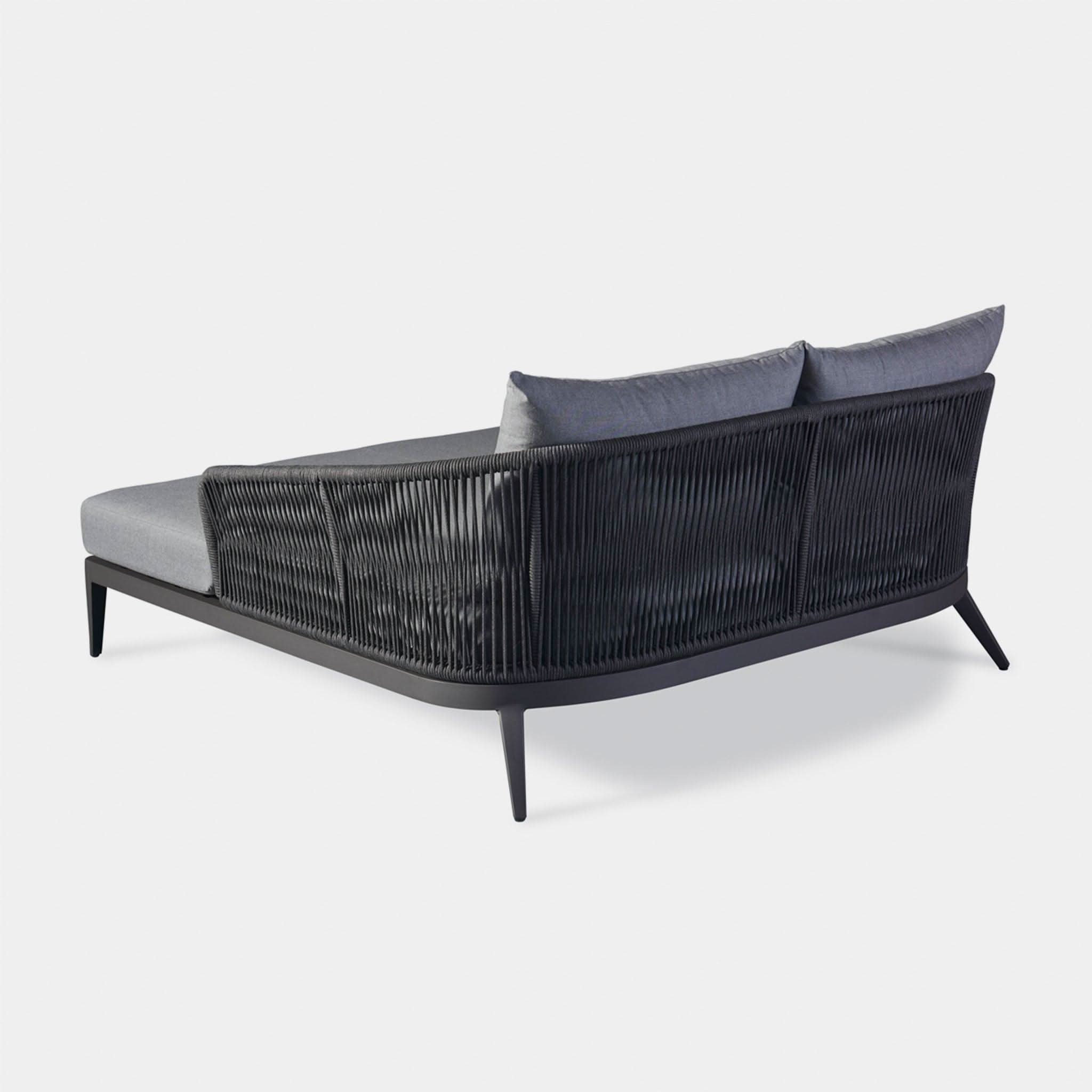 Hamilton Daybed – HARBOUR